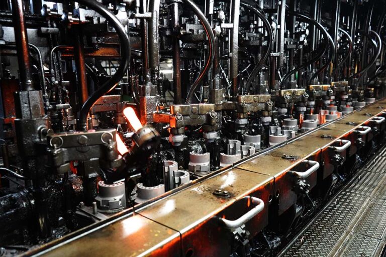 卵の殻を使ったガラスを世界初実現｜循環社会実例 約60tのCO2削減に成功 - coki (公器）